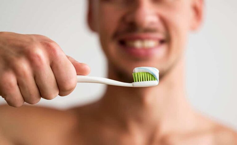 Cómo elegir la pasta de dientes más adecuada | BASTIDA